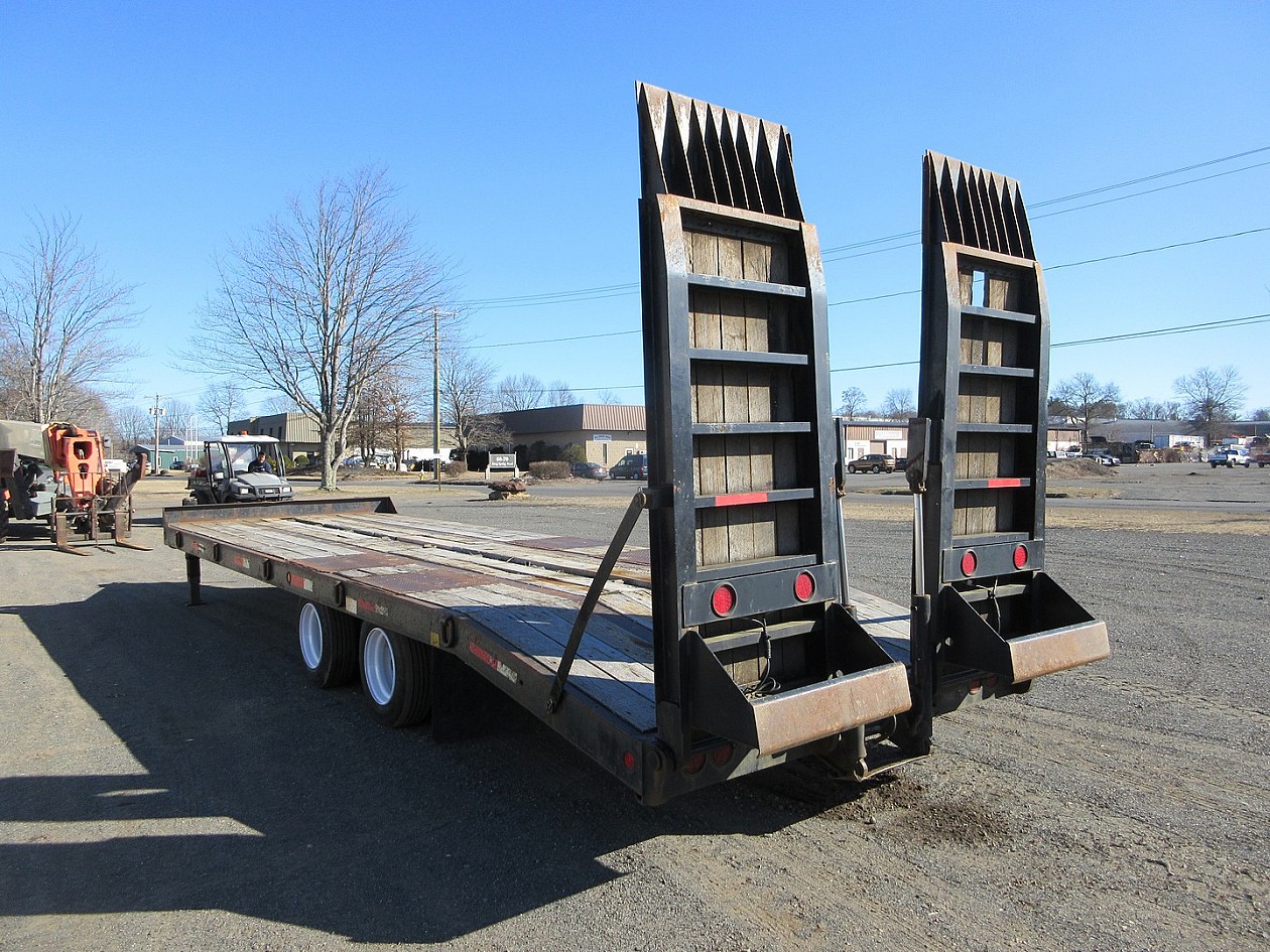 2005 INTERSTATE 40DLA T/A TAG TRAILER