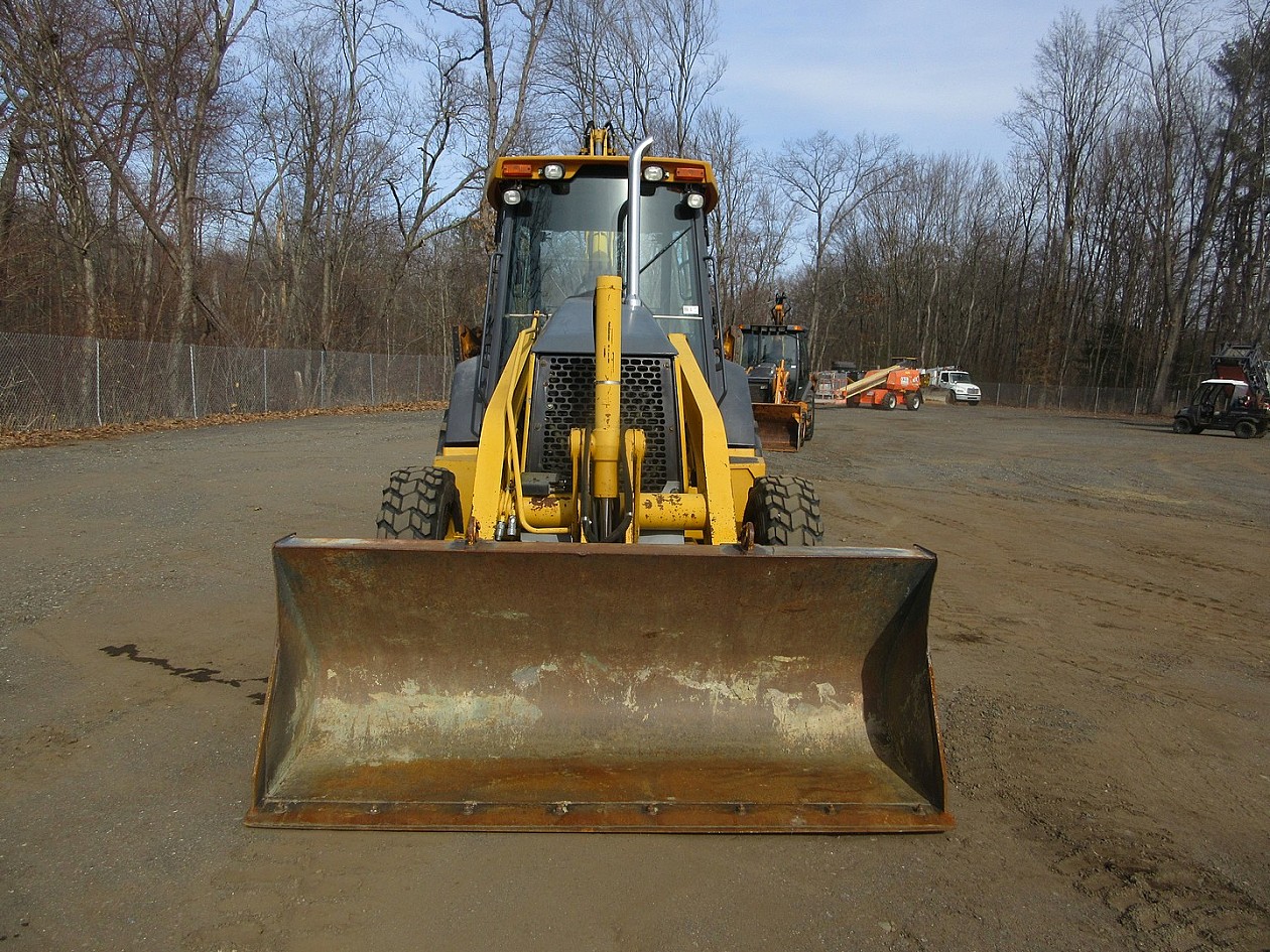 2001 JOHN DEERE 410G BACKHOE LOADER