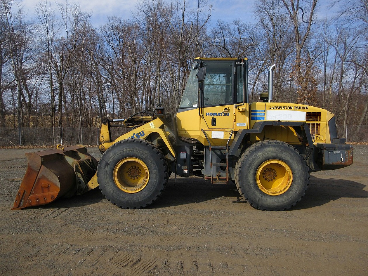 2007 KOMATSU WA200-5 RUBBER TIRE WHEEL LOADER