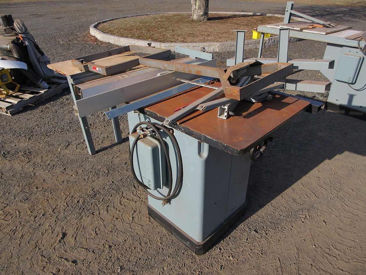 DELTA UNISAW ARBOR SAW