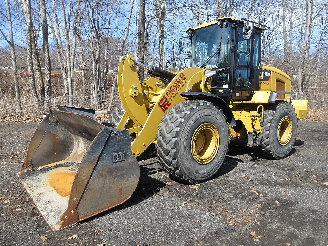 2018 CATERPILLAR 938M RUBBER TIRE WHEEL LOADER