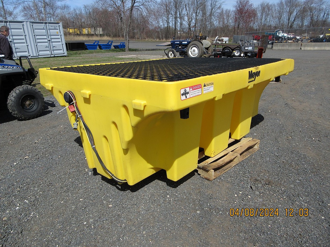 Meyers 8' Poly Sander