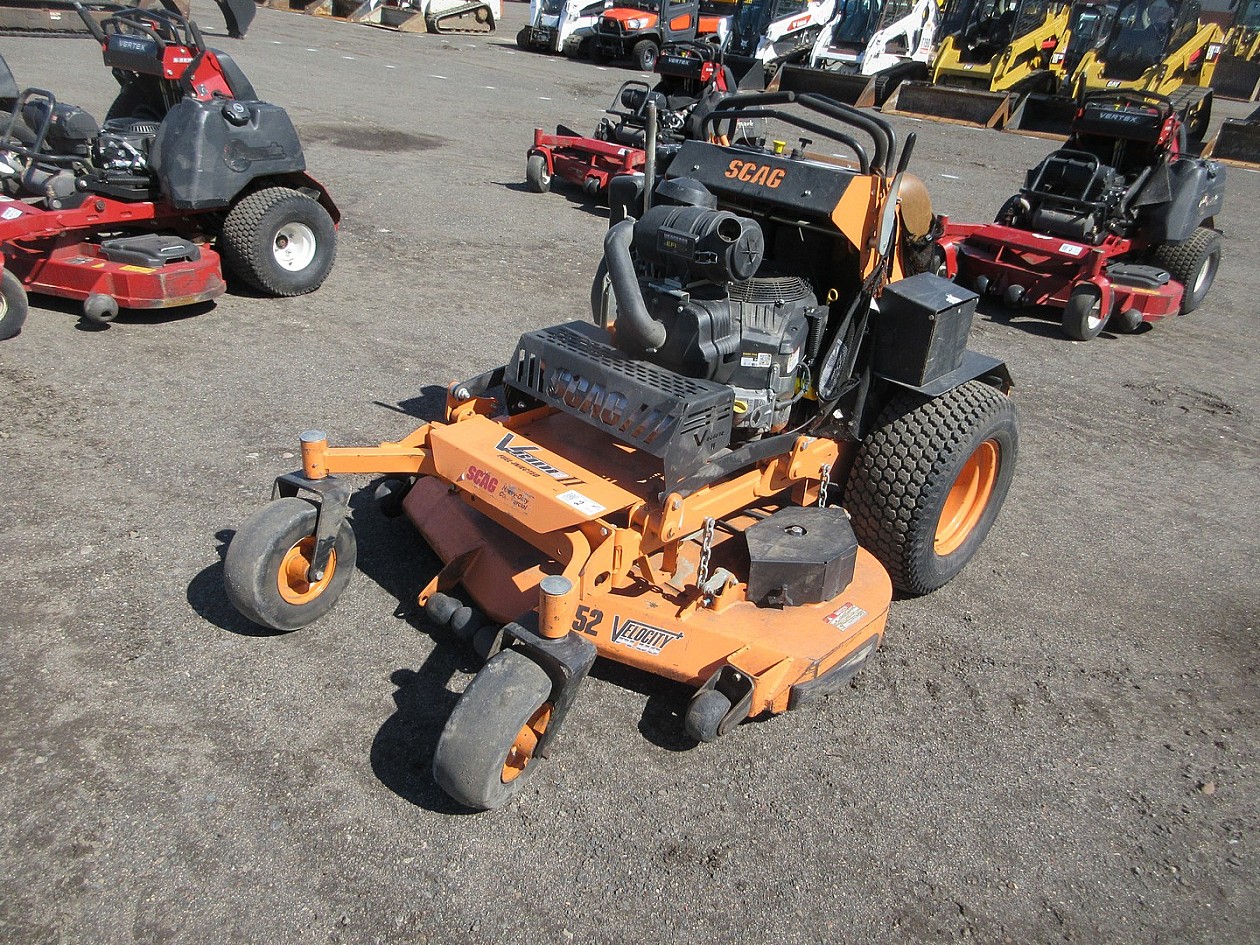 SCAG V-RIDE II STANDER MOWER