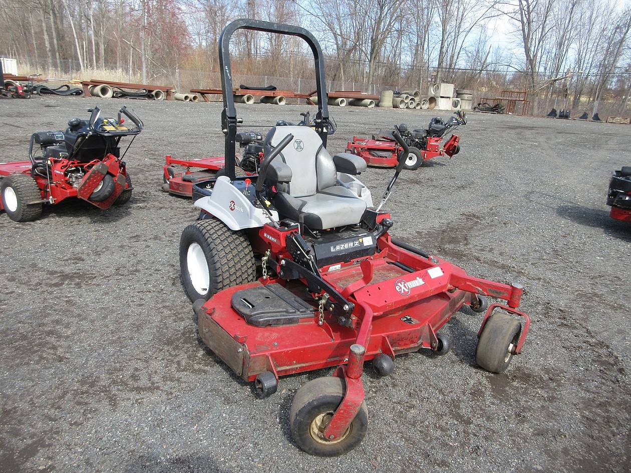 EXMARK LAZER Z ZERO TURN MOWER