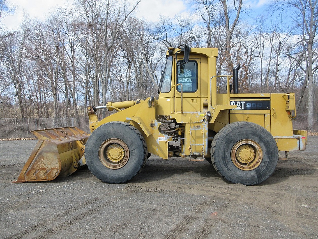 1989 CATERPILLAR 950E RUBBER TIRE WHEEL LOADER
