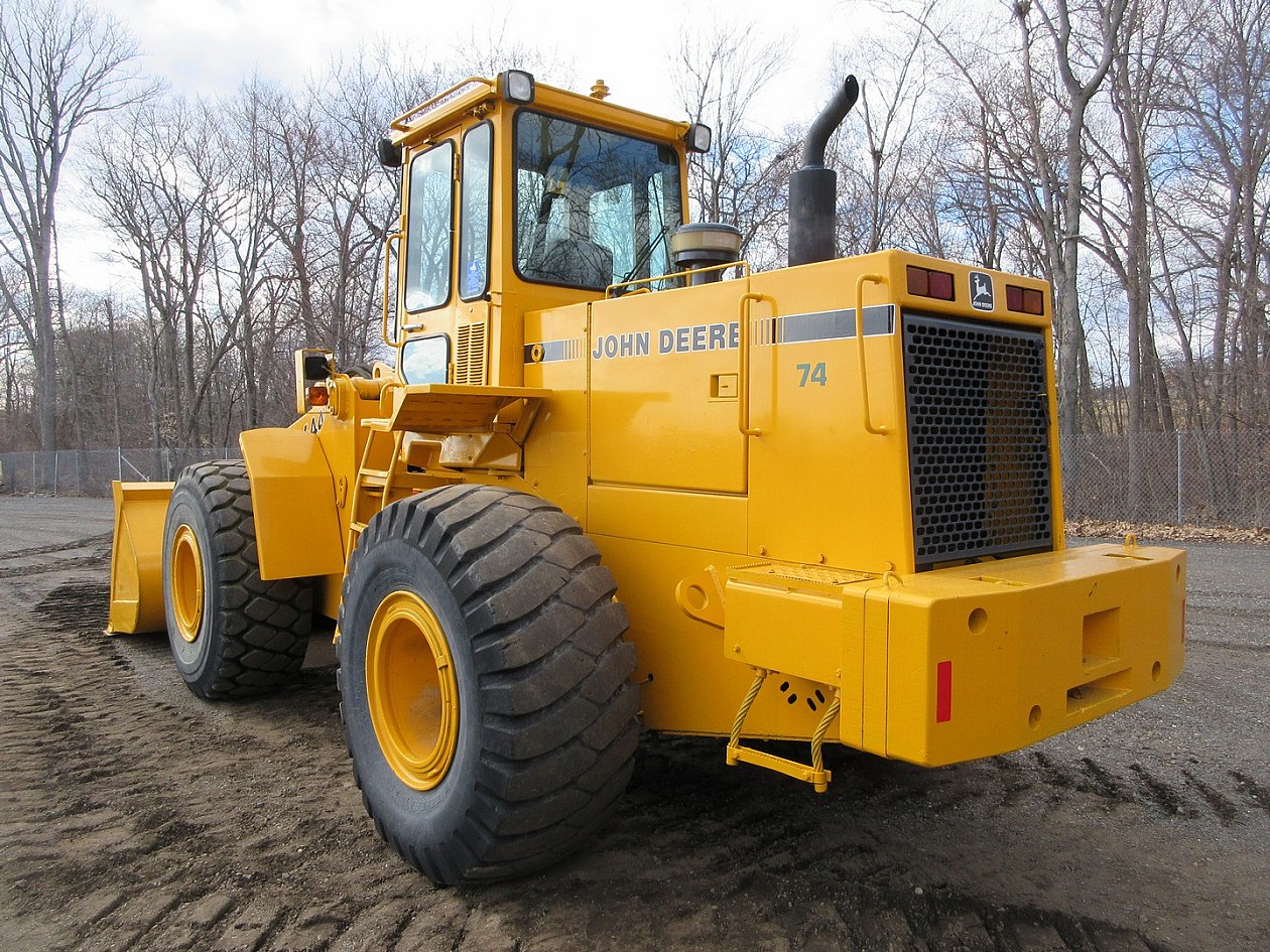 1988 JOHN DEERE 644E RUBBER TIRE WHEEL LOADER
