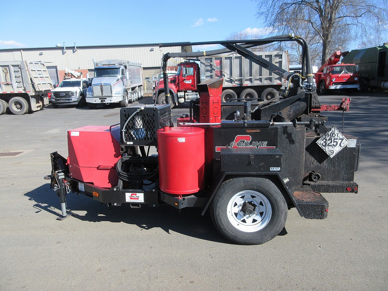 2014 CIMLINE MAGMA 150DHC CRACK SEALER