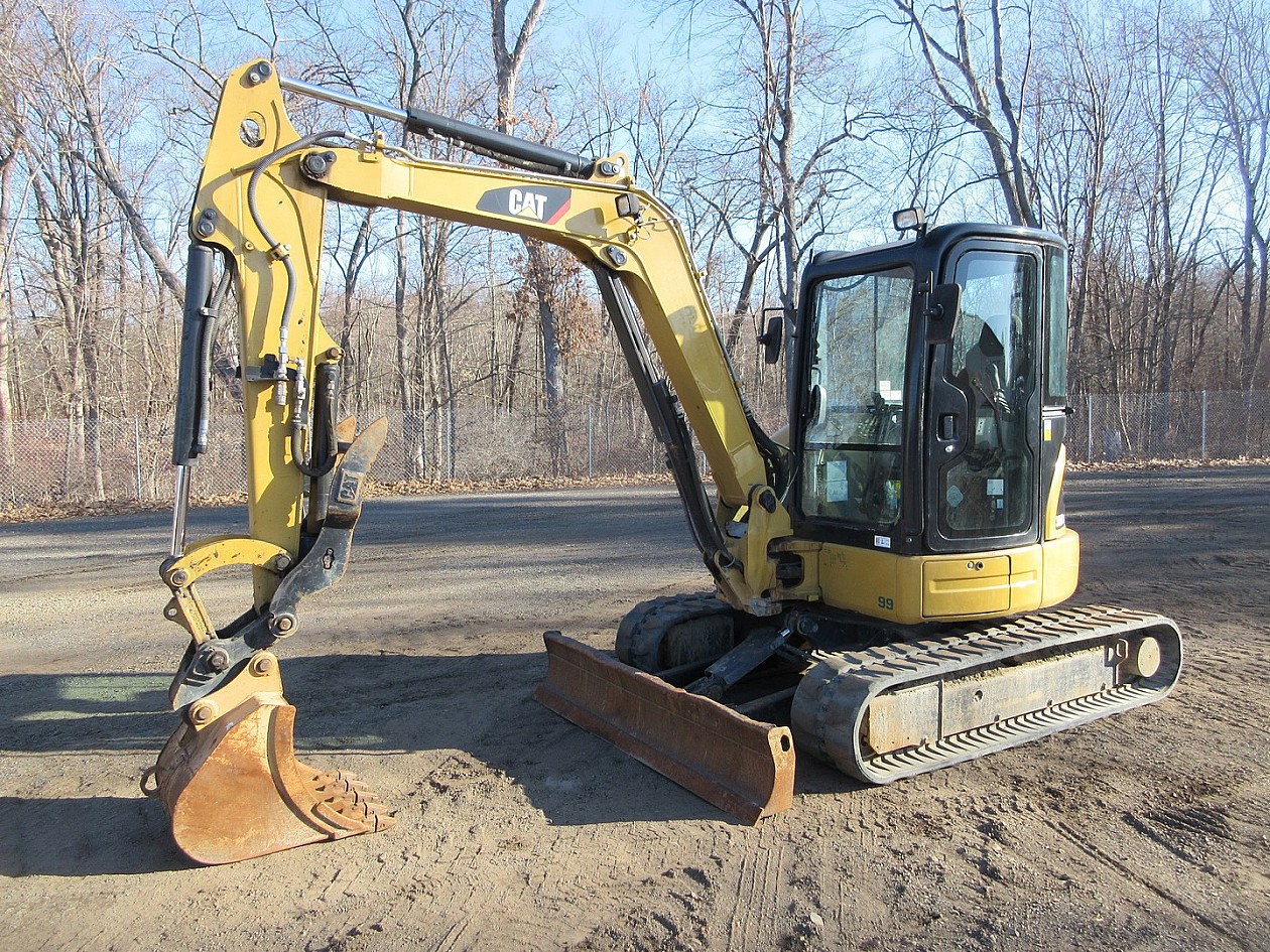 2011 CATERPILLAR 305DCR MINI EXCAVATOR