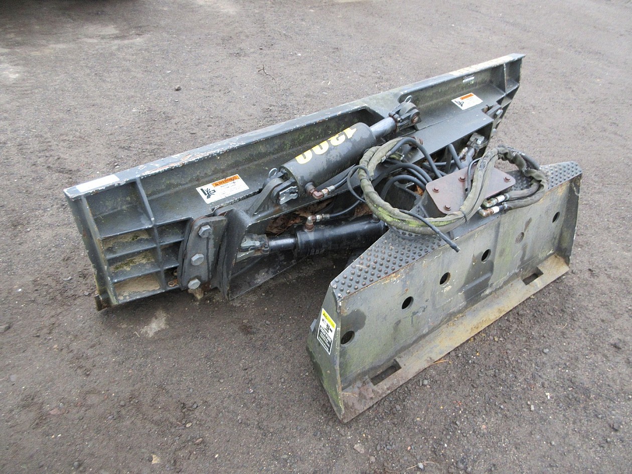 GROUSER 1300 84" DOZER BLADE WITH BOCE