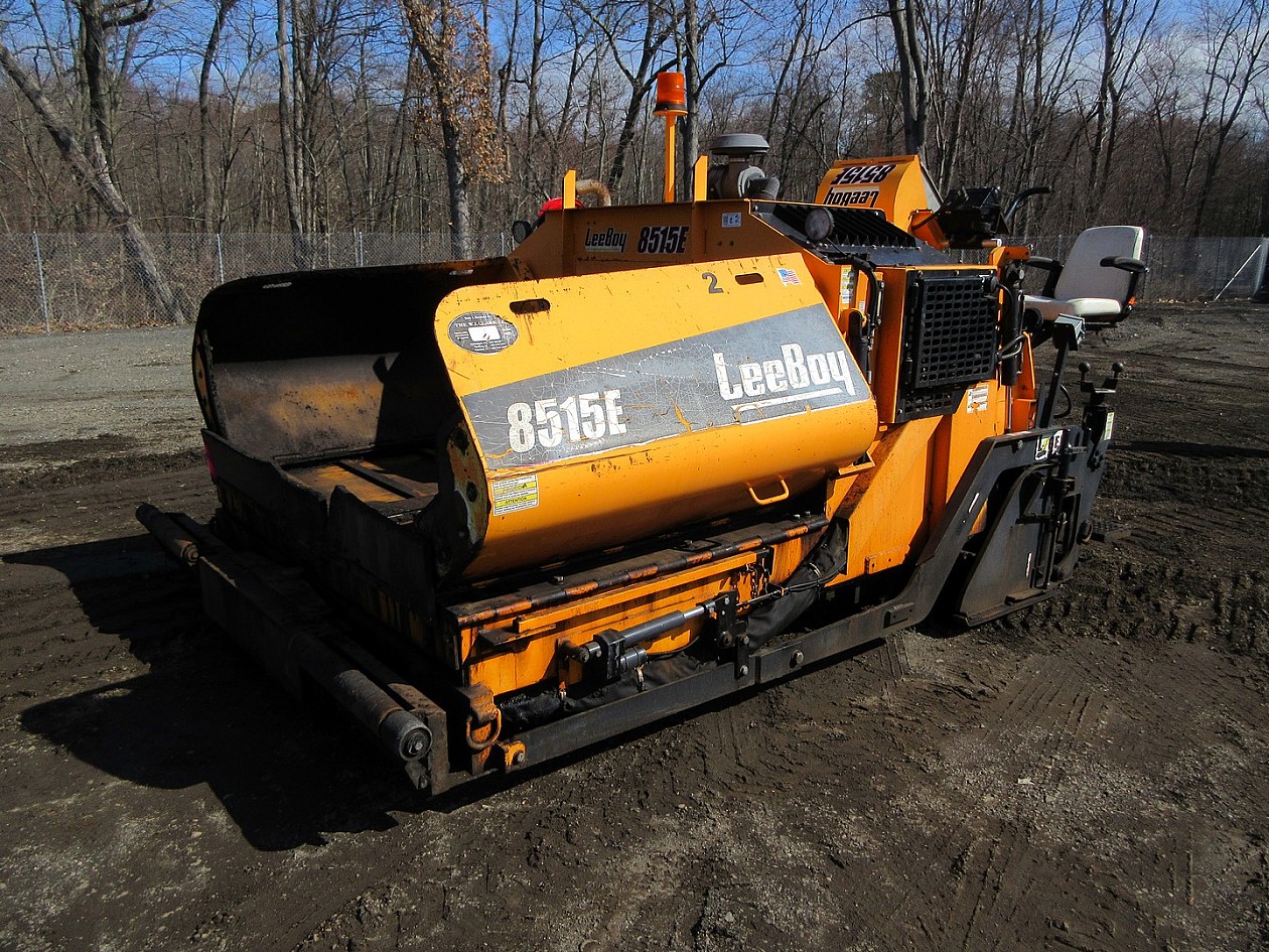 2018 LEEBOY 8515E TRACKED ASPHALT PAVER