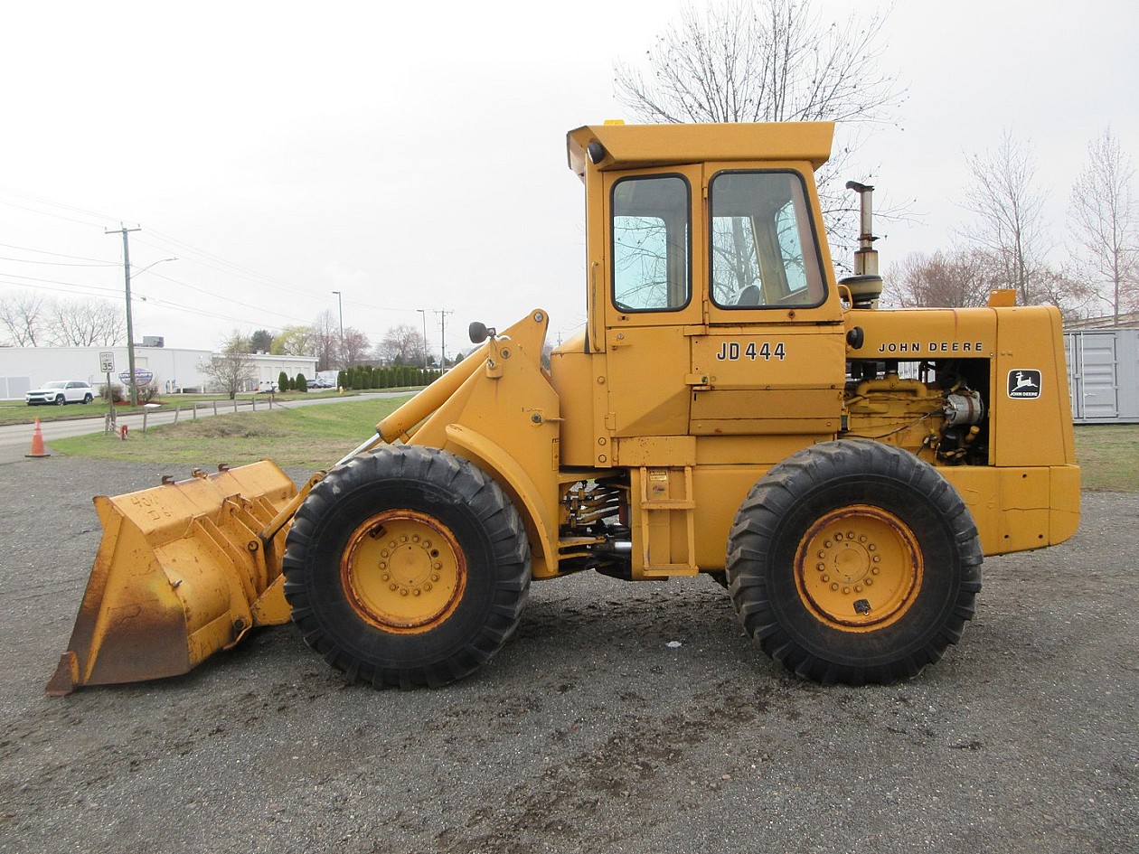 1978 JOHN DEERE 444 RUBBER TIRE WHEEL LOADER