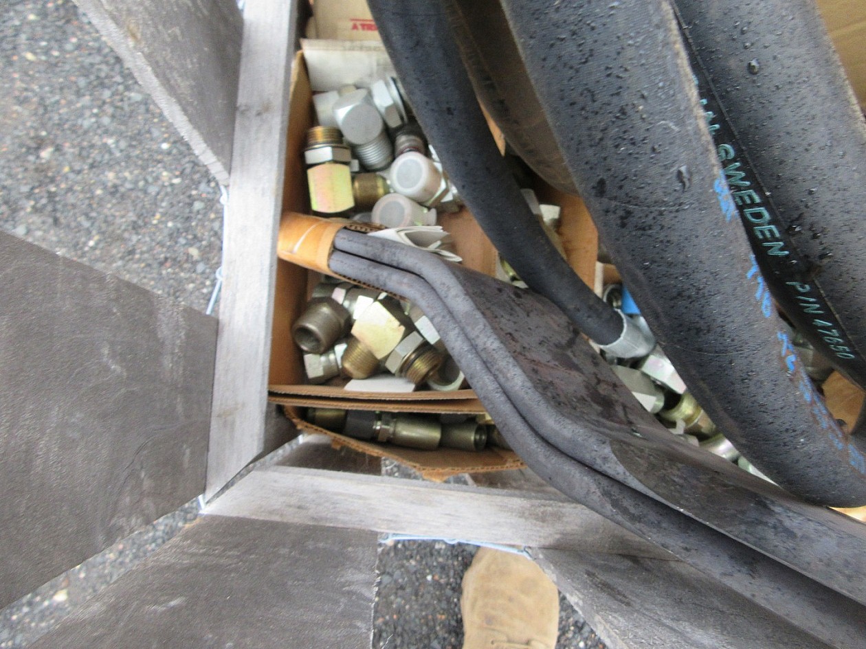 QUANTITY OF ASSORTED TRUCK PARTS